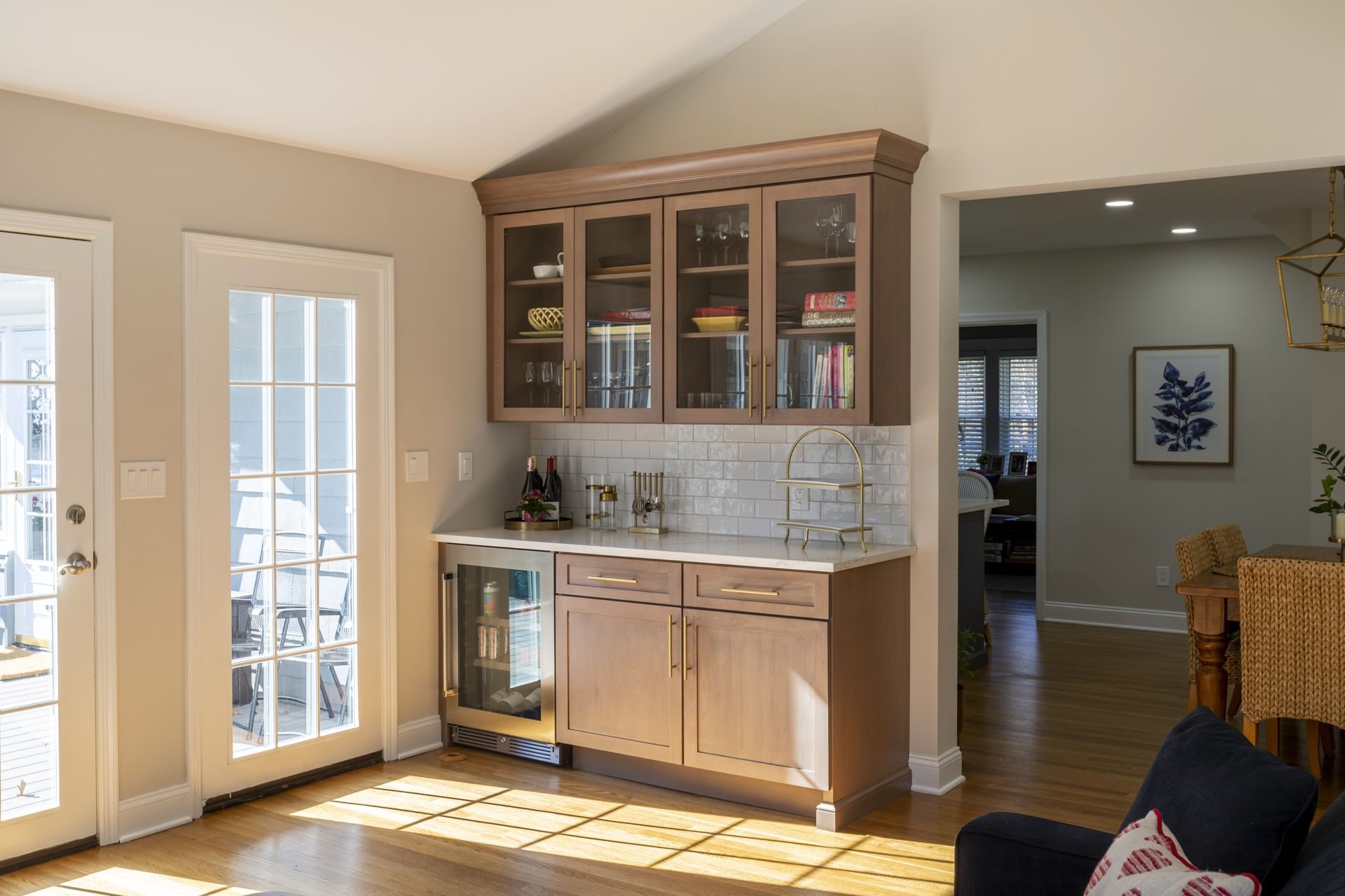 Stylish Beverage Nook Transformation - Kraftmaster Renovations